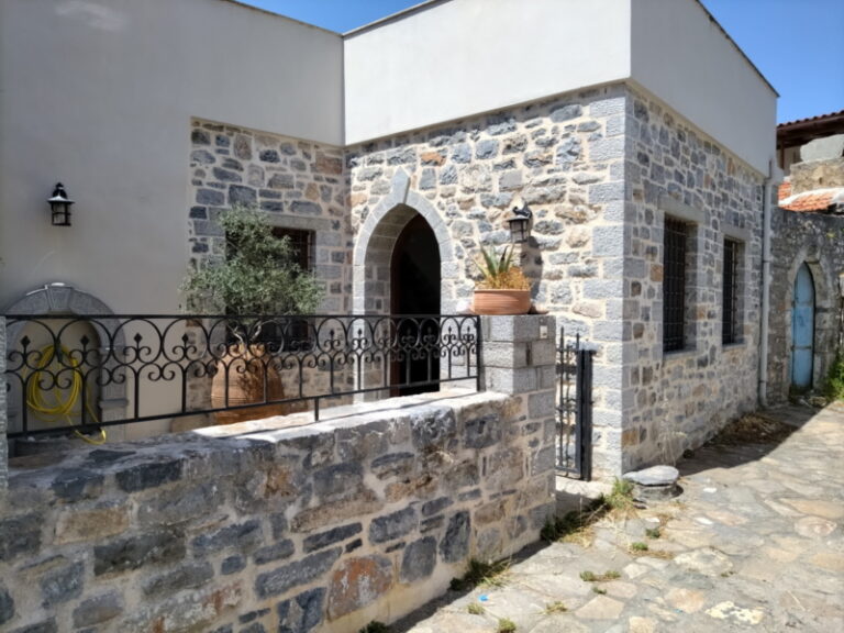 TOP 10 TRADITIONAL CRETAN HOMES TO BUY | Crete Homes